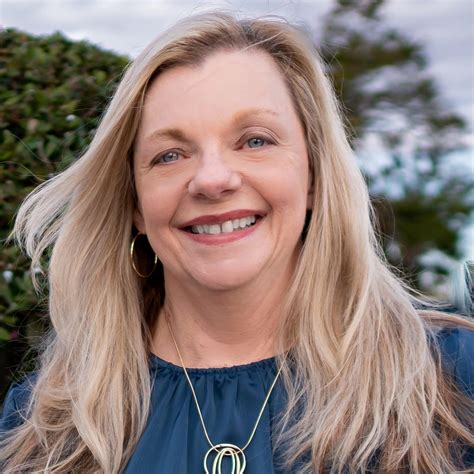 Glenda Acevedo Eassist Consultant Network Eassist Dental Billing