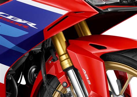 เปิดตัว ‘new Honda Cbr150r 2 สีใหม่ Grand Prix Red และ Dominator Matte