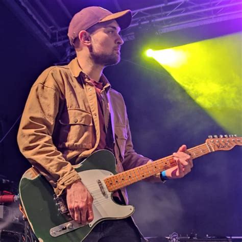 Frederik Hardmann Guitar The Essence Of Life Gitarrist Background Sänger Aus Wegberg