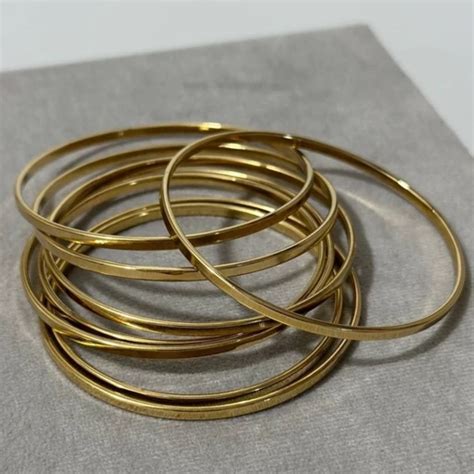 خرید و قیمت دستبند النگویی طرح طلا زنانه طرح آینه ای رنگ ثابت کدgy از غرفه اکسسوری و بدلیجات وامونزا