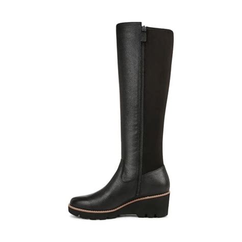 13 Most Comfortable Boots For Women In 2024 According To Editors