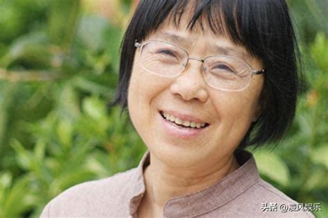 同样演张桂梅，海清遭骂声，宋佳凭《山花烂漫时》斩获白玉兰奖角色形象高山