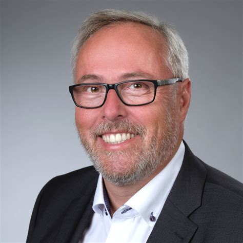 Dipl Ing Manfred Brinkmann Inhaber Rhein Elektrotechnik Wir Machen Elektrotechnik Planbar