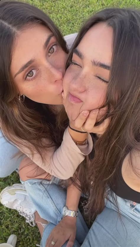 Calle Y Poche Besos Foto Bff Fotos De Amigas Tumblr Lesbianas