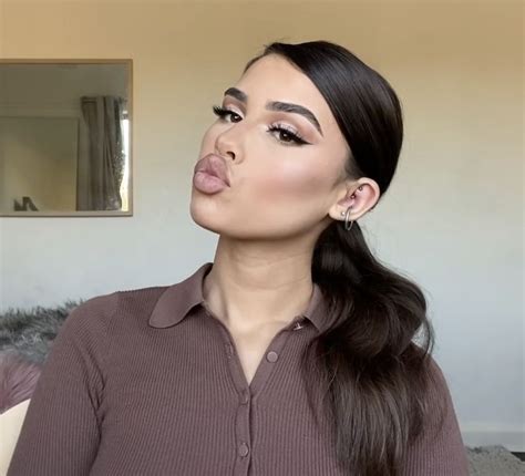 Hair Up Baddie Hairstyles Baddie Hair Up Styles Baddie Sleek