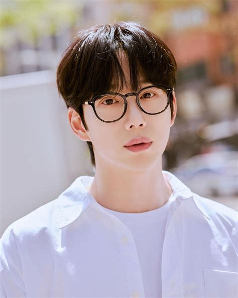 십센치 권정열 안면몰수라고 할 수 있다 셀프 인정브런치카페