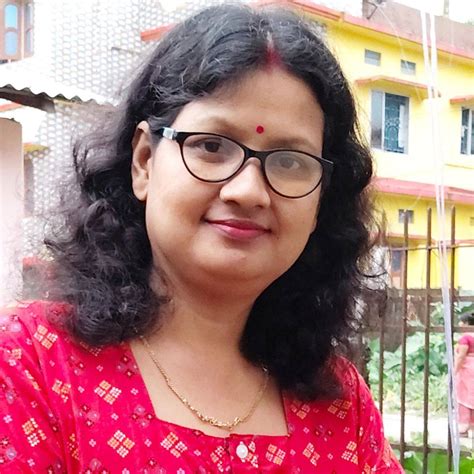 Rina Roy বিকেলবেলা আর কিছু পারুক না পারুক স্টাইল Facebook