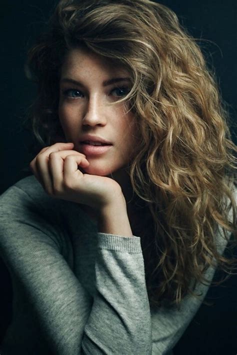 Pin By Ajorgepeixotoe On Always So Beautiful Photography Poses