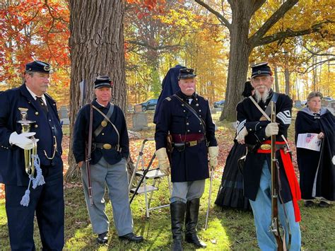 Seen Col George L Willard Gravesite Rededication