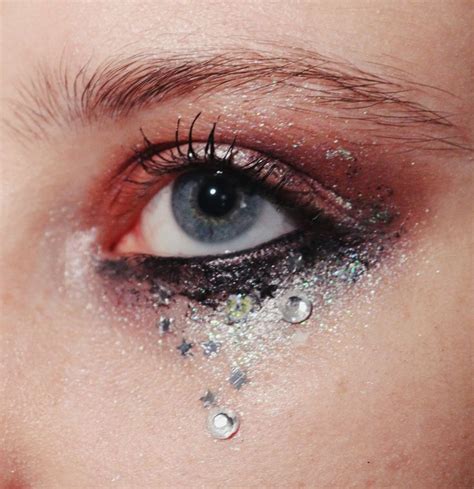 Glitter Tears Eye Makeup Tutorial At Willard Madrigal Blog