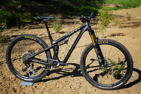 2019 Yeti Sb100 Turq X01 Race Eagle Carbon Size Medium For Sale
