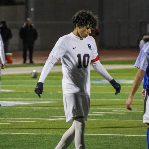 Julian Borja Julz4 • Threads Say More Julian Borja Julz4 • Threads Say More