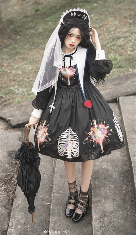 Pin von The Midnight Circus auf Лолита и др