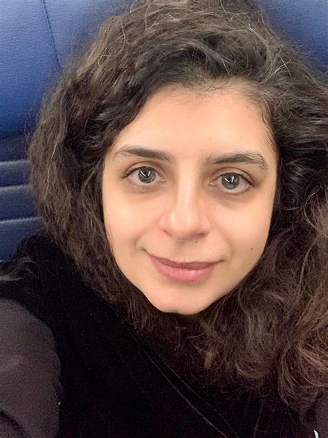 Alexandra Harfouche Medium