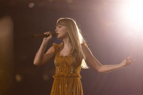 Late Late Show Tease Taylor Swift Surprise