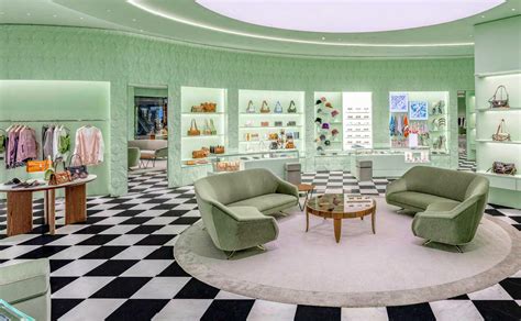 Visual Language Harpers Bazaar Malaysia Fashion Read This Story