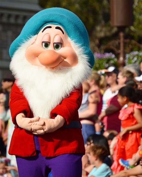 The Ultimate Guide To Disneys Festival Of Fantasy Parade