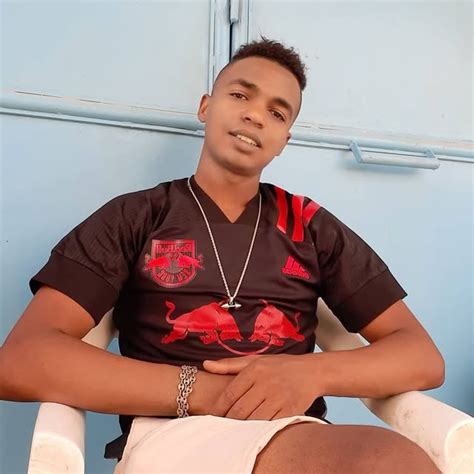 Yas Ser Yasserkebbas • Threads Say More