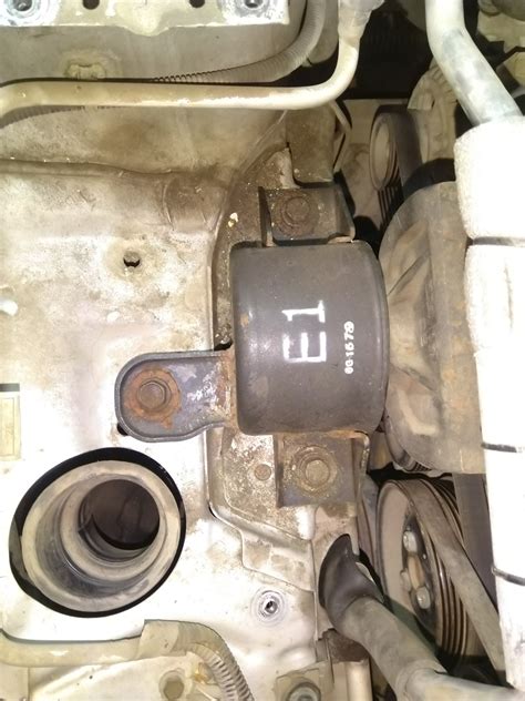 Замена подушек (опор ) двигателя Авео т250 (f14d4) — Chevrolet Aveo ...