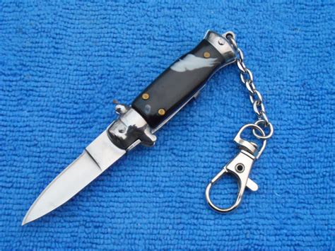 3 3 4 Italian Automatic Wasp Body Black Horn Stiletto Keychain