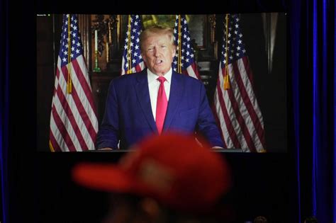 Elon Musk Reinstates Donald Trumps Twitter Account Nearly Two Years