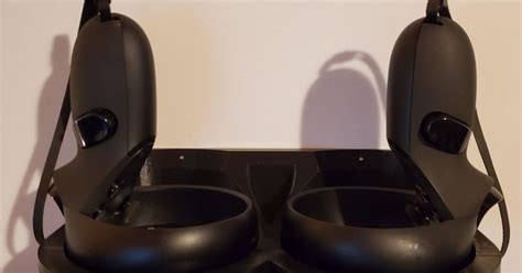 Oculus Rift S Vr Controller Wall Mount By Thebeardedwizrd Download Free Stl Model