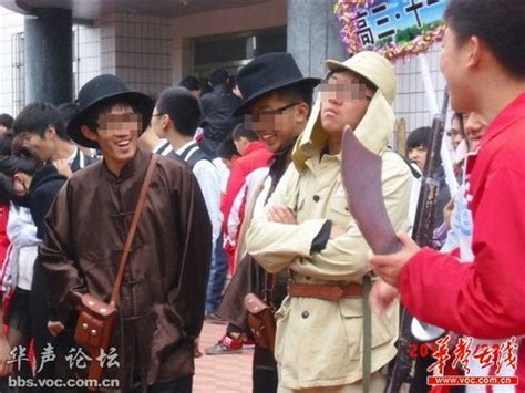 沈阳1所中学学生穿着日军军服参加校运会组图新闻中心新浪网