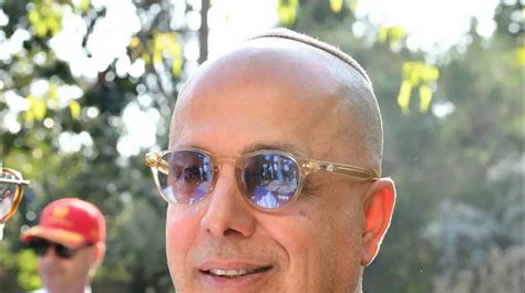 הנאשמים בהפצת הסרטון של עמוס לוזון בן של בעלי קבוצה וואלה ספורט