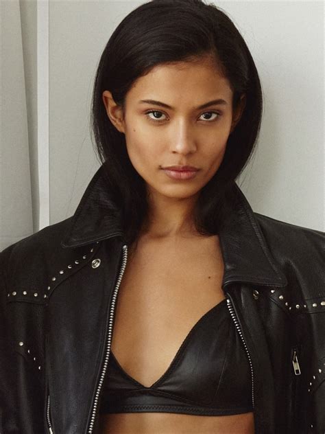 Juliana Custódio Model Management