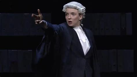 高分佳作初步举证 朱迪·科默独角戏震撼人心 360娱乐，你开心就好