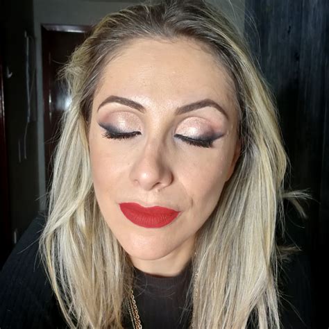 Self Application Makeup Classes Learn How To Apply Makeup On Self Veenazworld