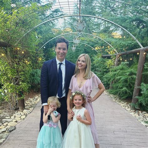 Dreama Walker Net Worth Age And Career Highlights Moneyatch