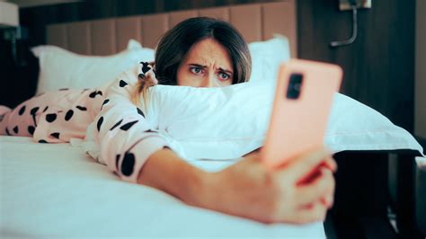 Study Reveals Surprising Reason Why We Get Fomo And Its All To Do