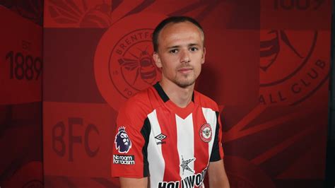 Mikkel Damsgaard Renova Contrato Com O Brentford