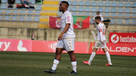 Andy Kawaya Ilusionó A La Afición Frente Al Algeciras Noticias De