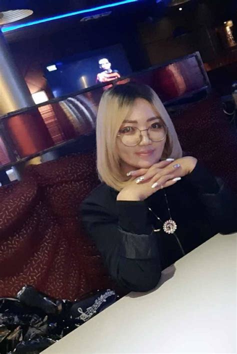 Дуучин ЦХөлгөн