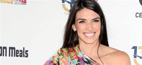 Mackenzie Dern Breaks Silence On Her Upsetting Ufc 295 Fight Outcome