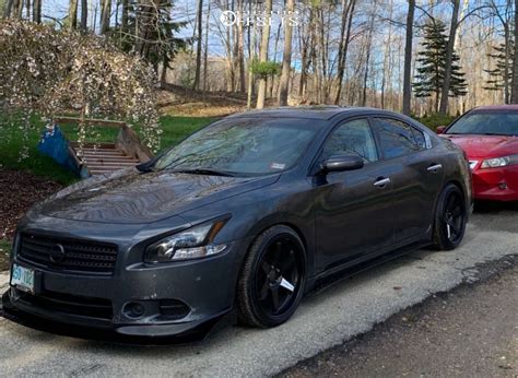 Nissan Maxima 2010 Black