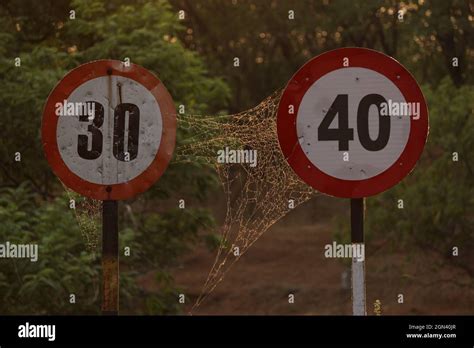Indian Speed Limit Hi Res Stock Photography And Images Alamy