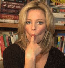Elizabeth Banks S