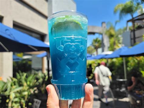 Review New Jurassic World Dominion Daiquiri And Amber Mojito Cocktails At Jurassic Cafe In