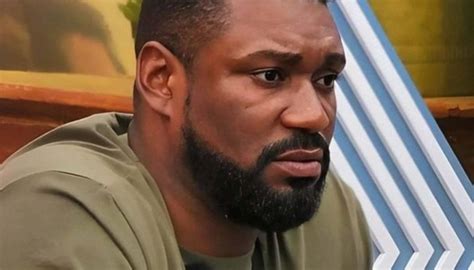 O Triângulo Ângelo Dala é Expulso