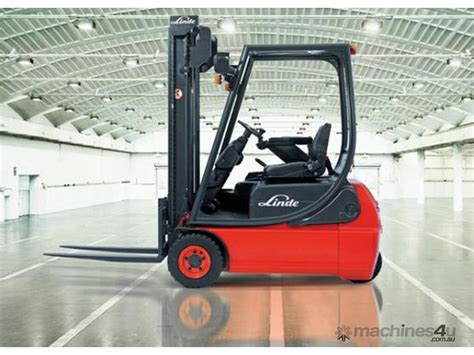 Hire 2006 Linde E16c Compact Forklift 1051446