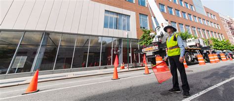 How To Become A Traffic Controller Salary Qualifications Skills