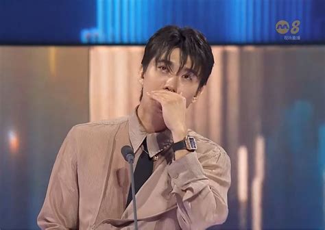 Overwhelmed Actor Sobbed Uncontrollably On Live TV Koreaboo