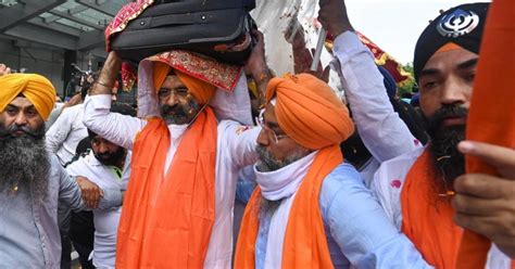 سیک‌ها و هندوهای افغانستان با تغییر دین اجباری و آزار و اذیت هدفمند مواجه‌اند ایندیپندنت فارسی