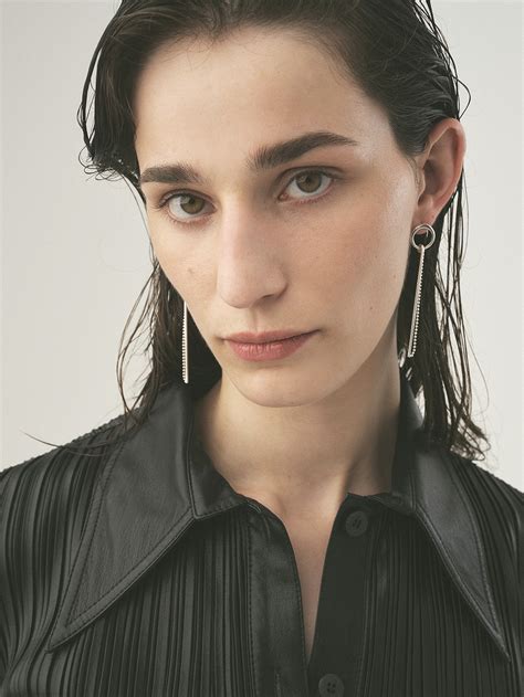 Thrice 925 Earring Celebrating Minimal Design Maison Le Super