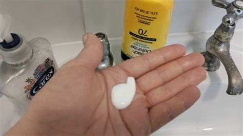 Heres How Much Sunscreen Adults Really Need And Wow Huffpost Uk Life