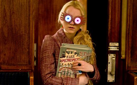 Luna Lovegood Nargelt Evanna Lynch Talks Luna Lovegood On The Set Of