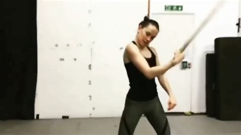 Daisy Ridleys Workout Is One Of Jedi Caliber Mashable